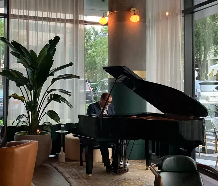 Credence and Sidebar Open Tonight | Houston Press